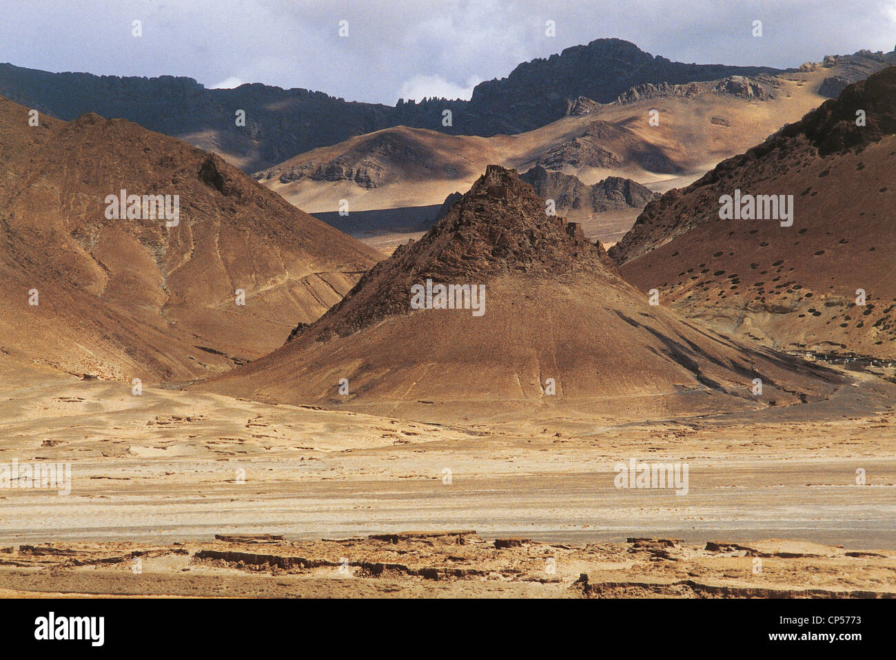 China Tibet. Ophiolites Flysch Schichten von etwa 4000 Metern auf ...