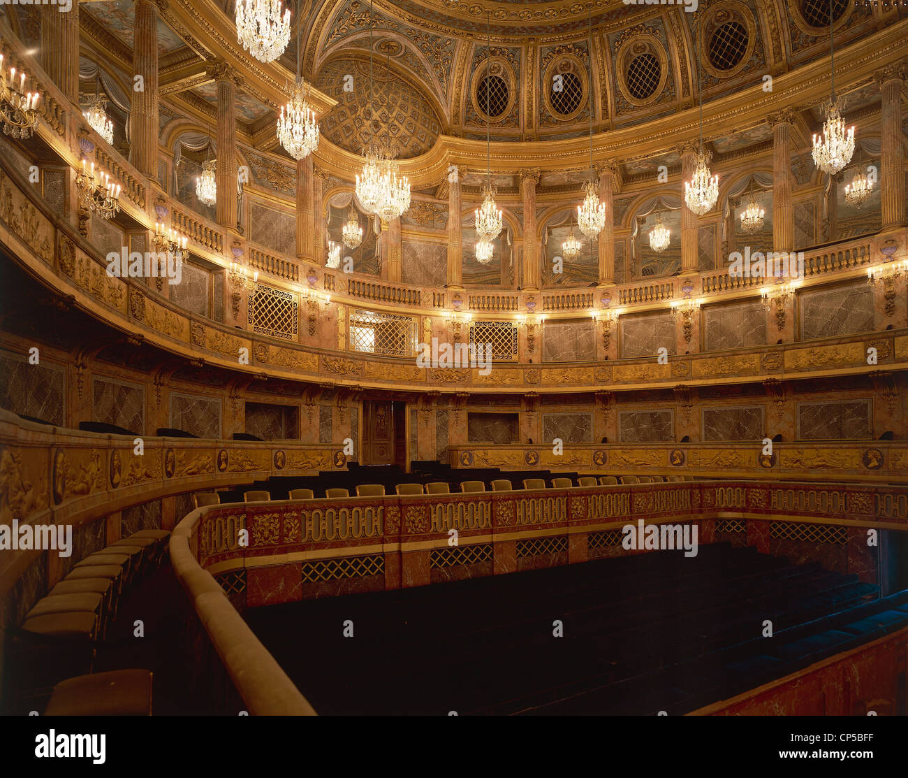 Royal opera versailles -Fotos und -Bildmaterial in hoher Auflösung – Alamy