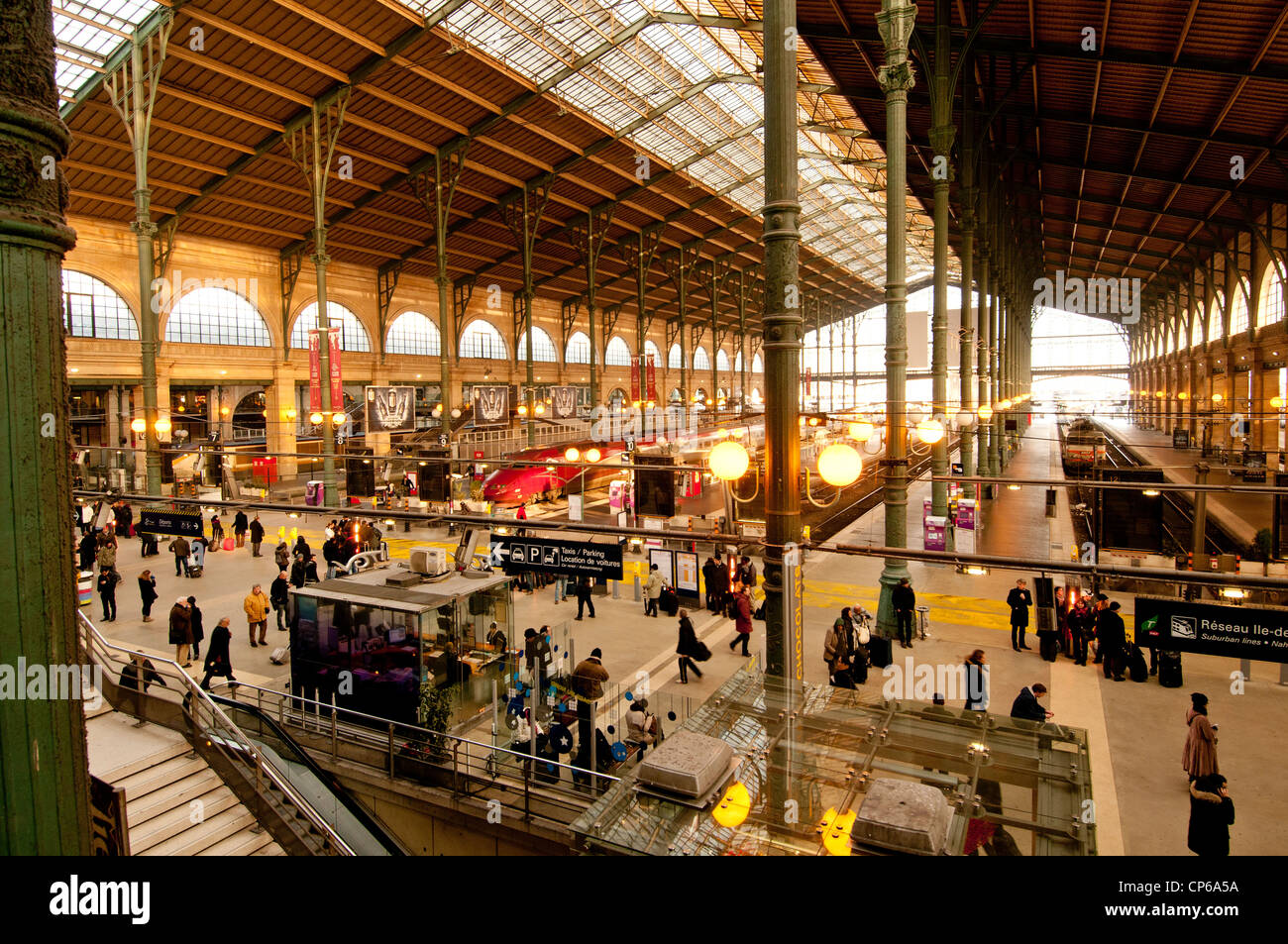 Gare du Nord Bahnhof Station Plaform Paris Frankreich Stockfotografie ...