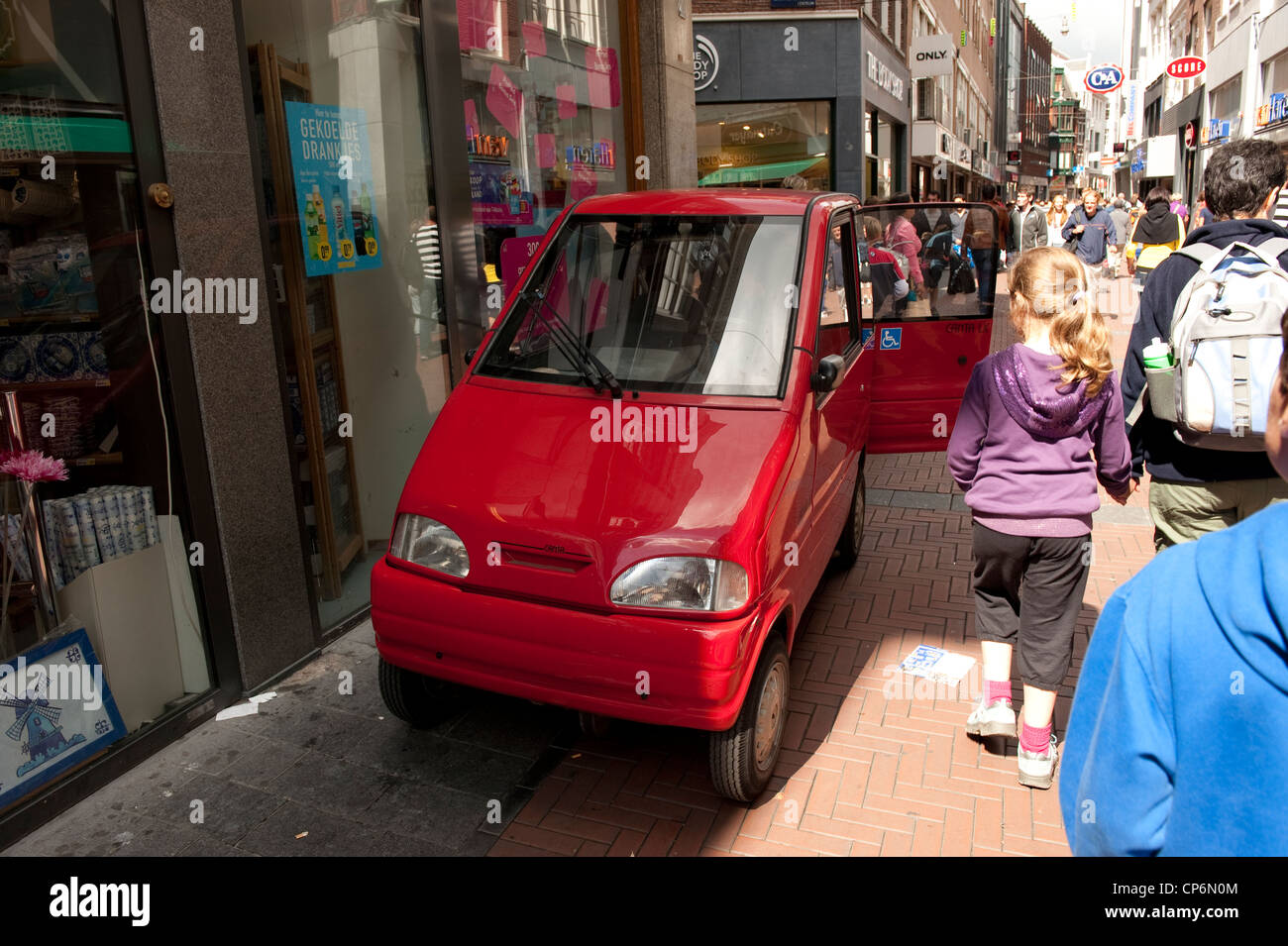 Winzige Mini kleine Rollstuhl behinderten Auto Amsterdam Holland ...
