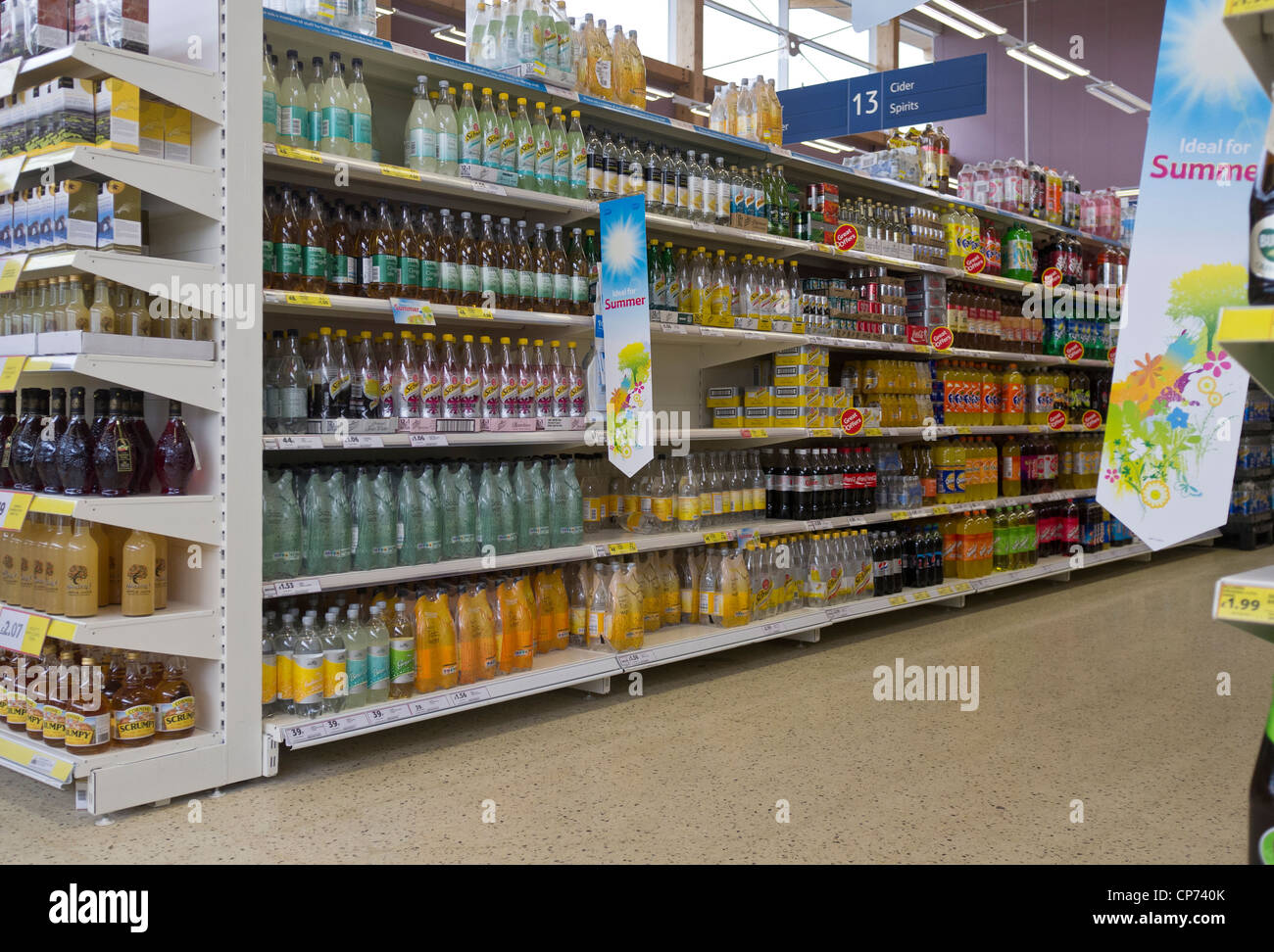 Tesco drinks -Fotos und -Bildmaterial in hoher Auflösung – Alamy