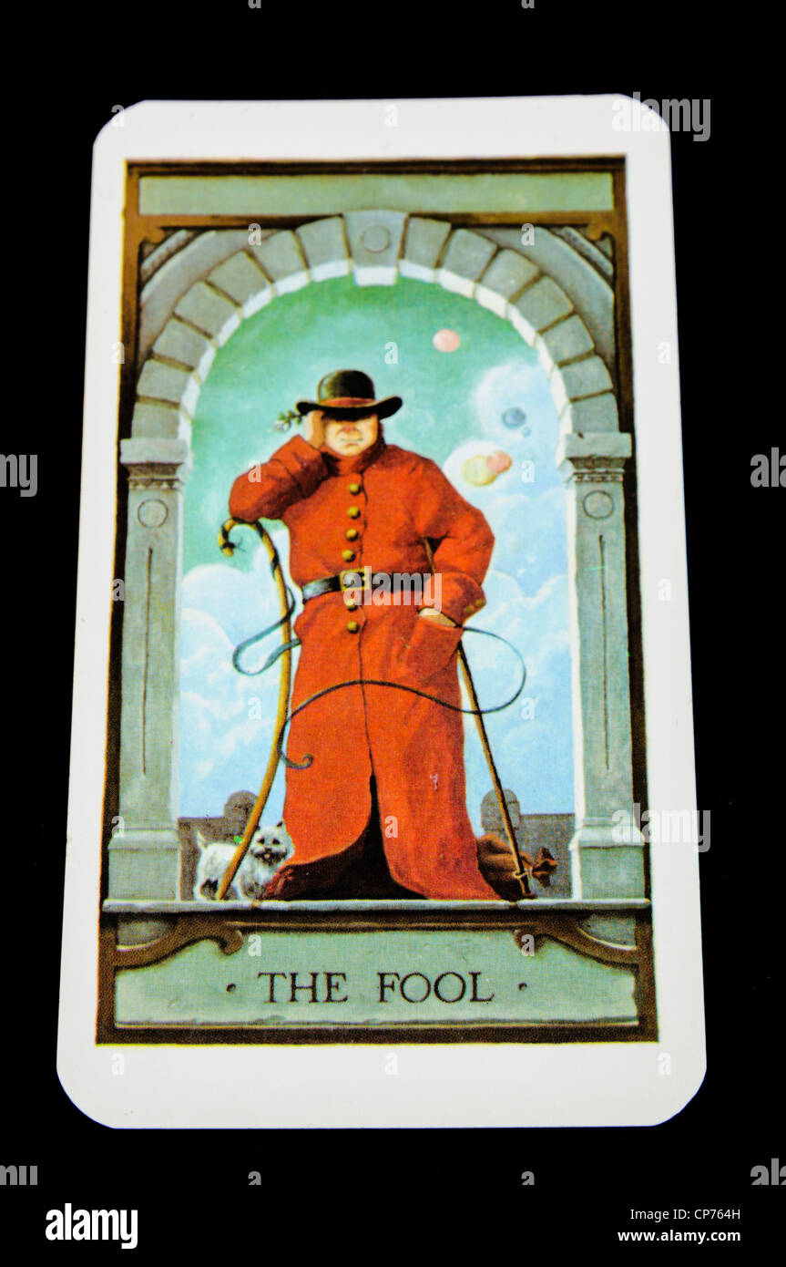 "Der Narr" Karte aus einem Deck von Tarot-Karten Stockfotografie - Alamy