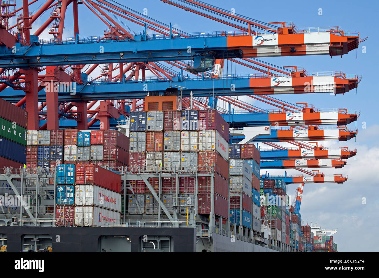 Eurogate container terminal -Fotos und -Bildmaterial in hoher Auflösung ...