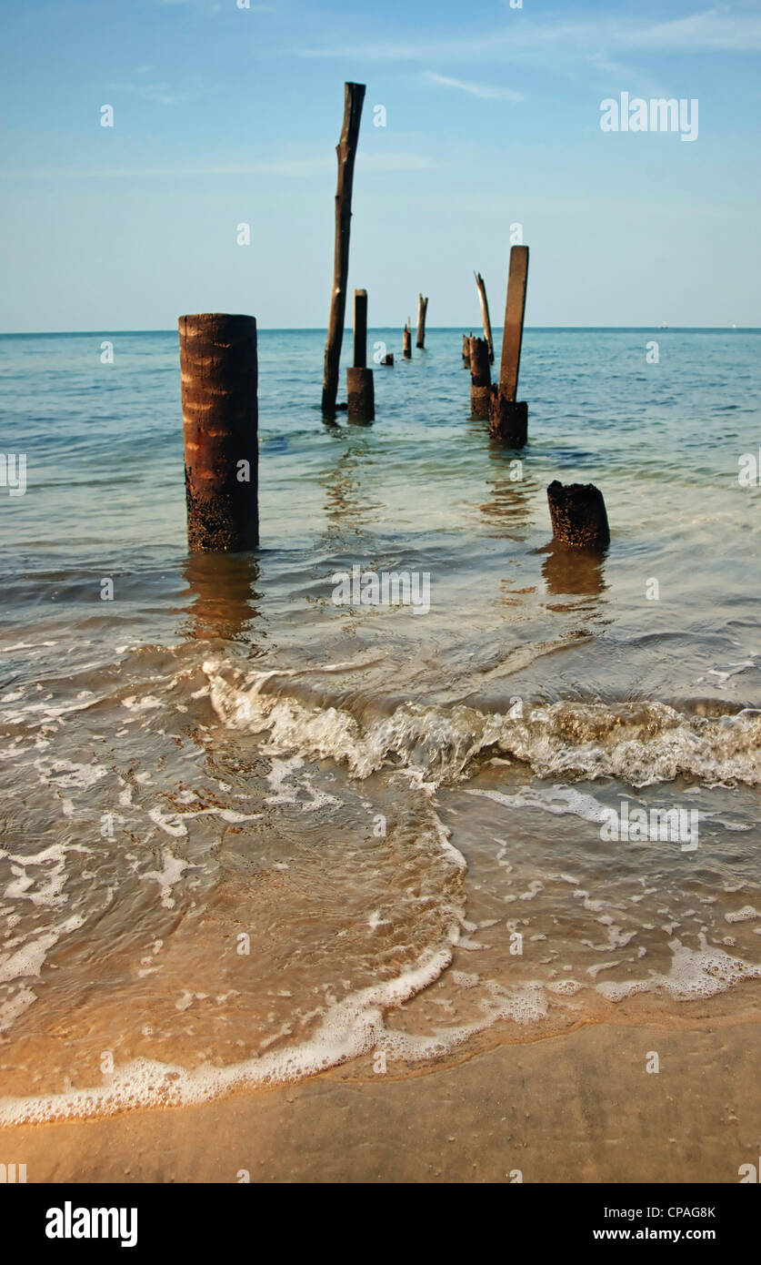 Steg ins meer -Fotos und -Bildmaterial in hoher Auflösung – Alamy