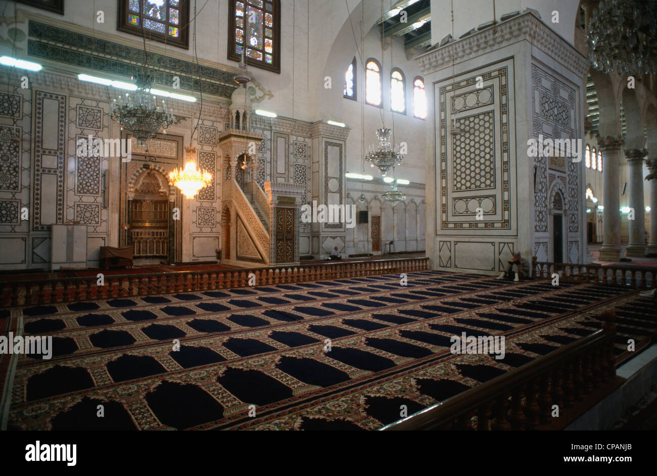 Damascus mosque interior -Fotos und -Bildmaterial in hoher Auflösung ...