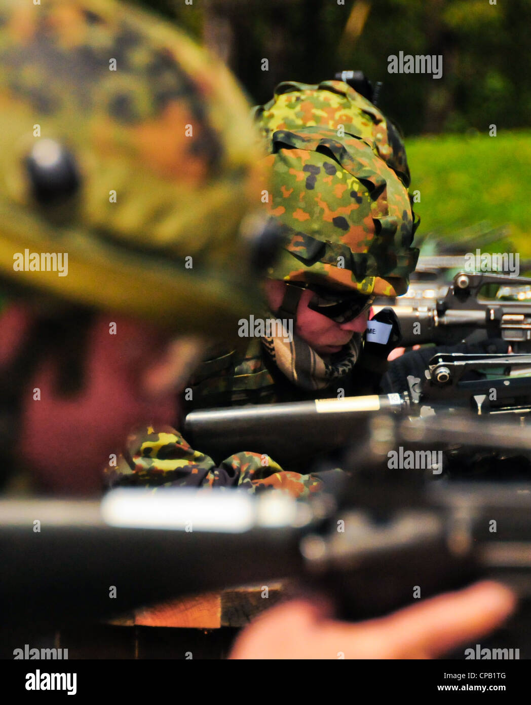 Omlt deutsch afghanistan -Fotos und -Bildmaterial in hoher Auflösung ...