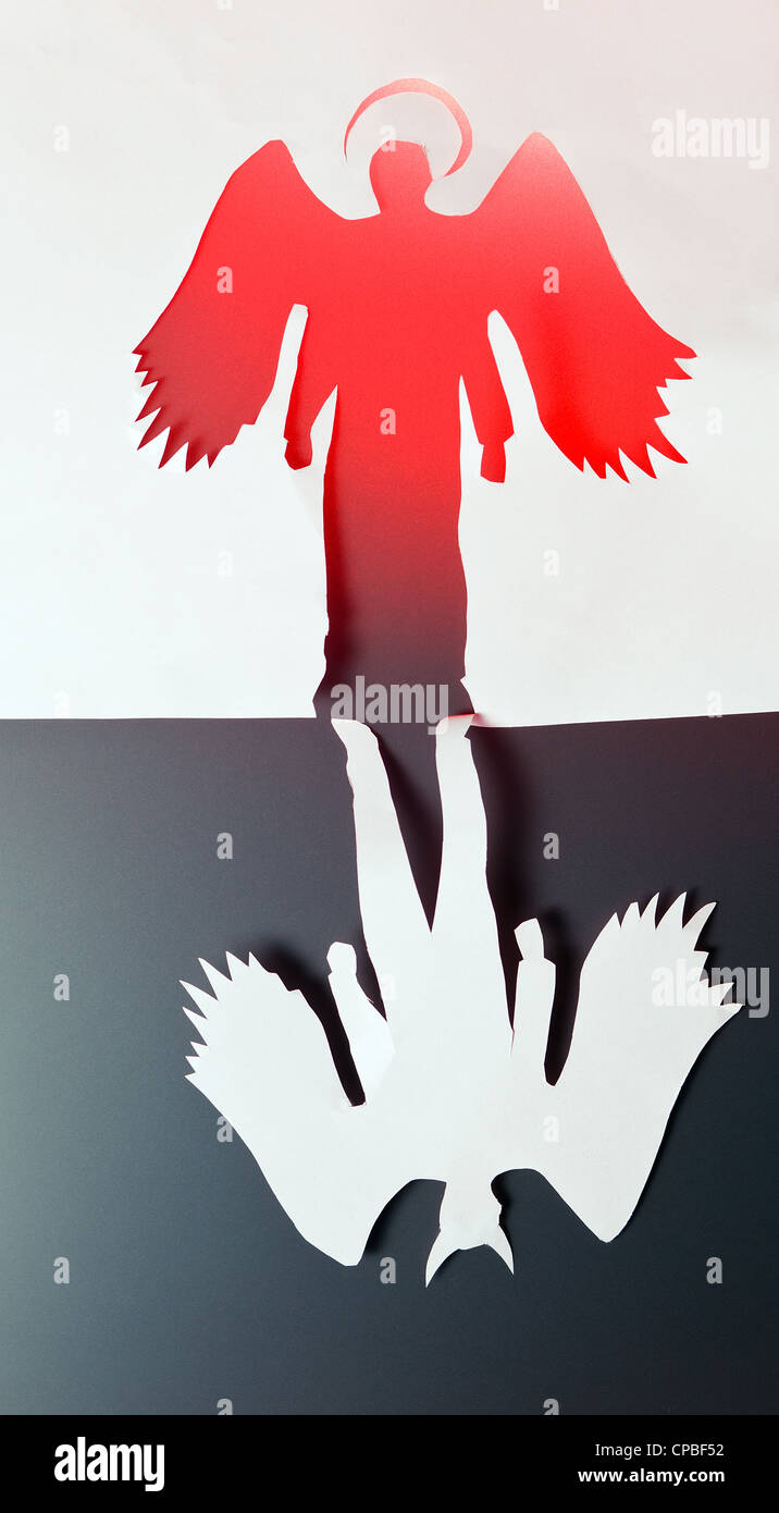 Red devil white angel -Fotos und -Bildmaterial in hoher Auflösung – Alamy