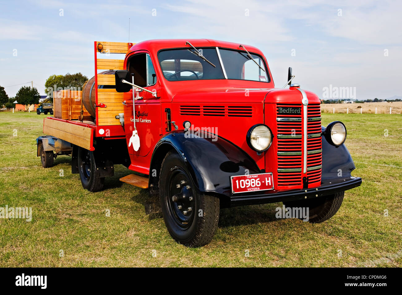 Restaurierter oldtimer lkw -Fotos und -Bildmaterial in hoher Auflösung ...