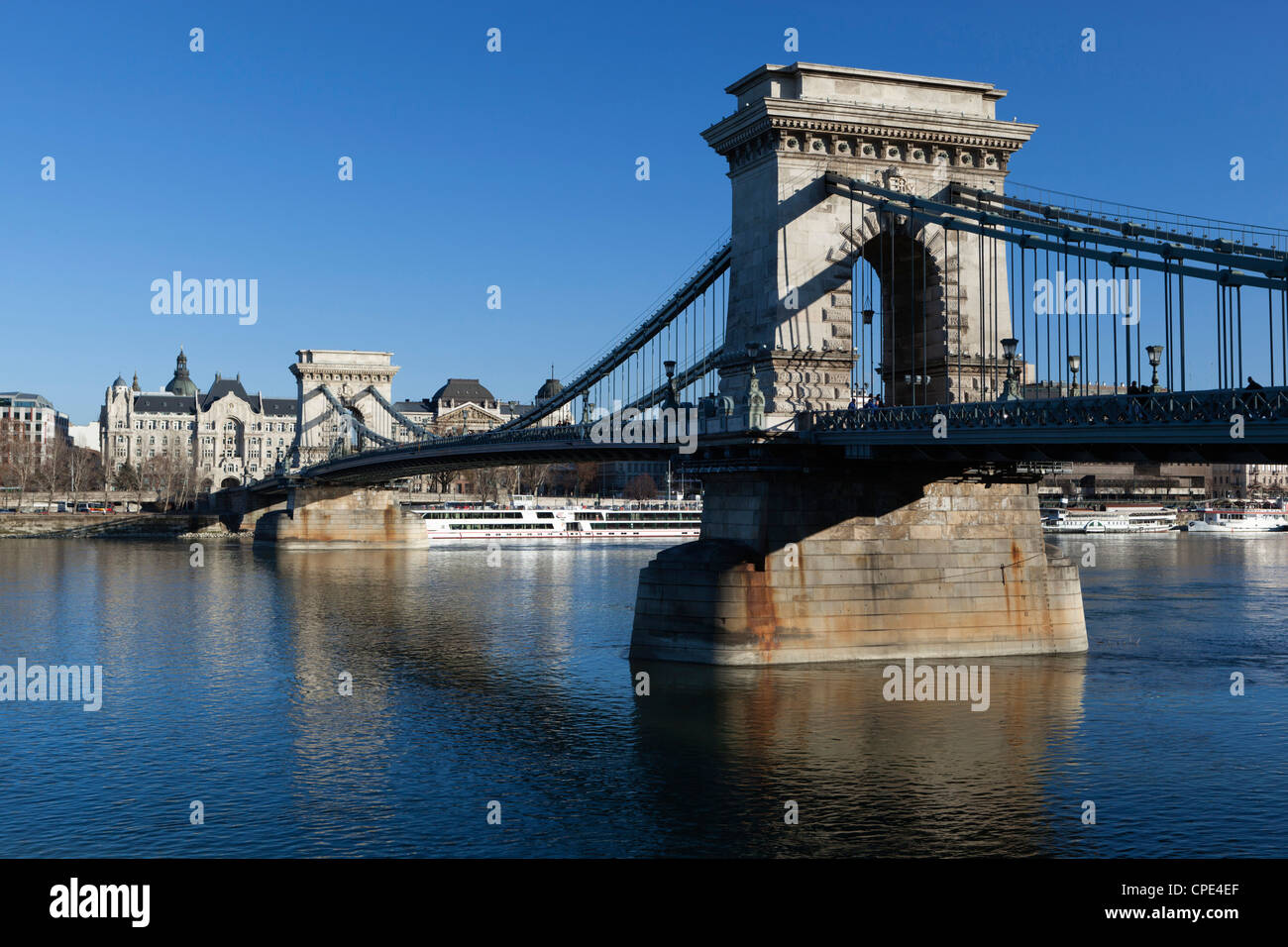 Chain bridge hungary -Fotos und -Bildmaterial in hoher Auflösung – Alamy