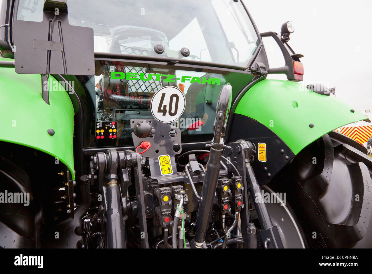 Deutz fahr traktoren -Fotos und -Bildmaterial in hoher Auflösung – Alamy