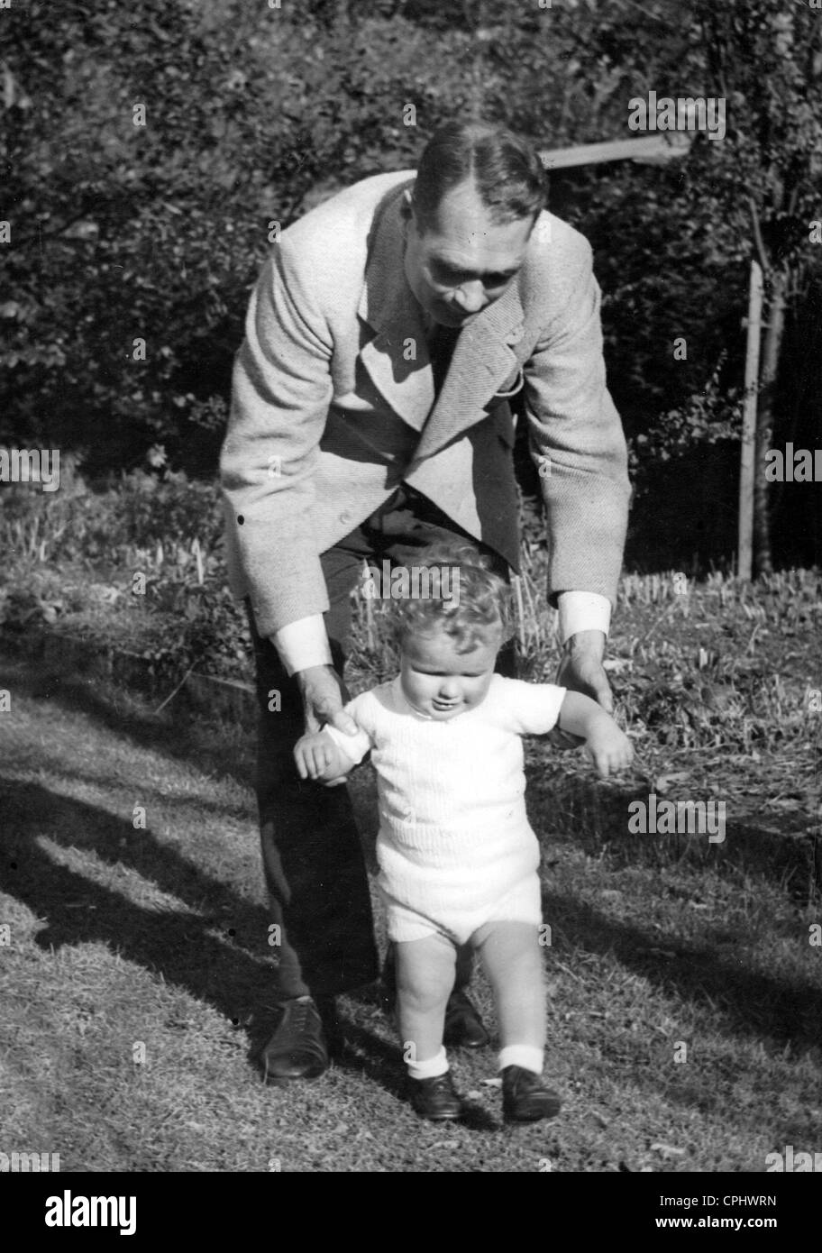 Rudolf Hess mit Wolf-Rüdiger Hess Stockfotografie - Alamy
