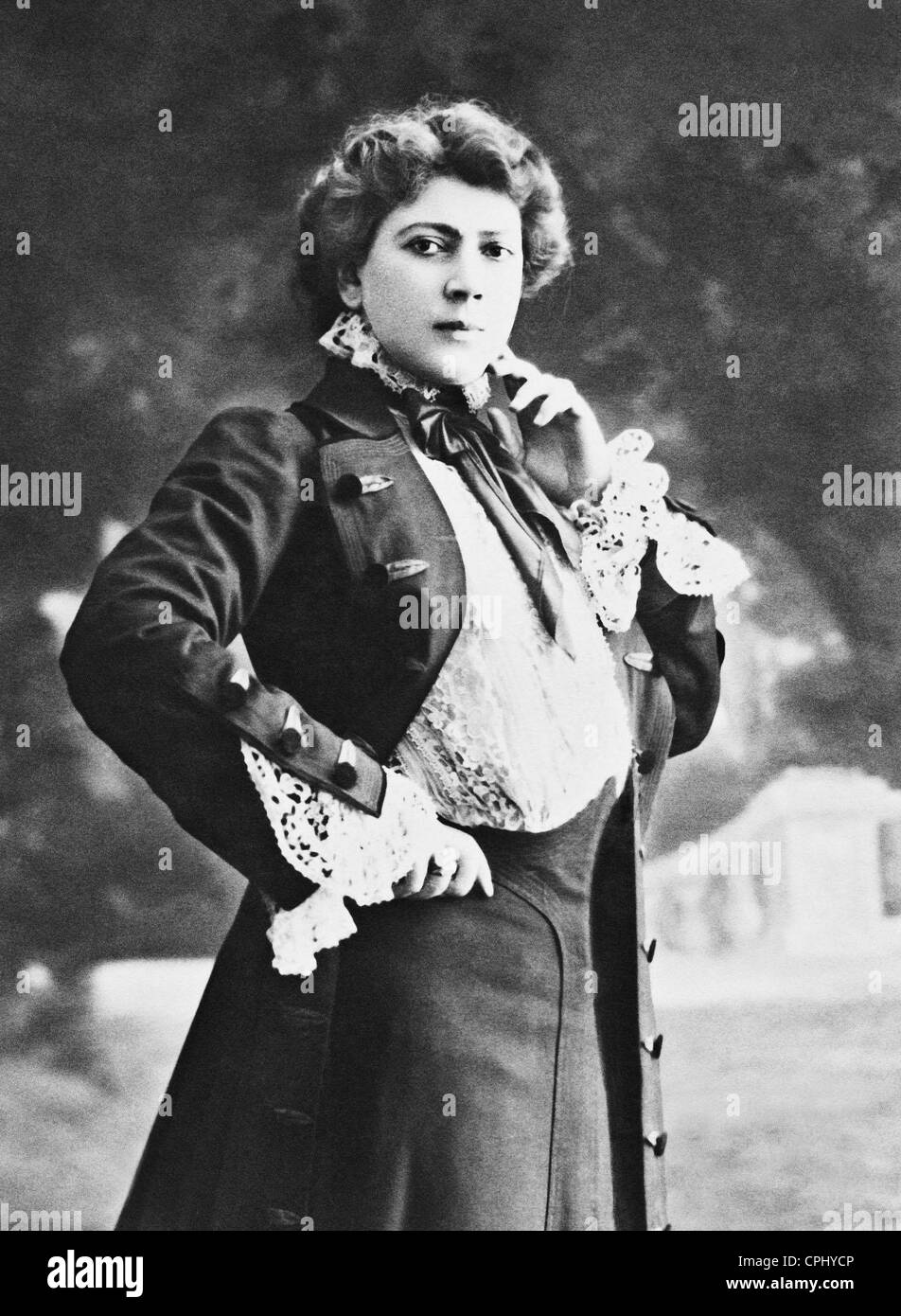 Jeanne alfredine trefouret -Fotos und -Bildmaterial in hoher Auflösung ...