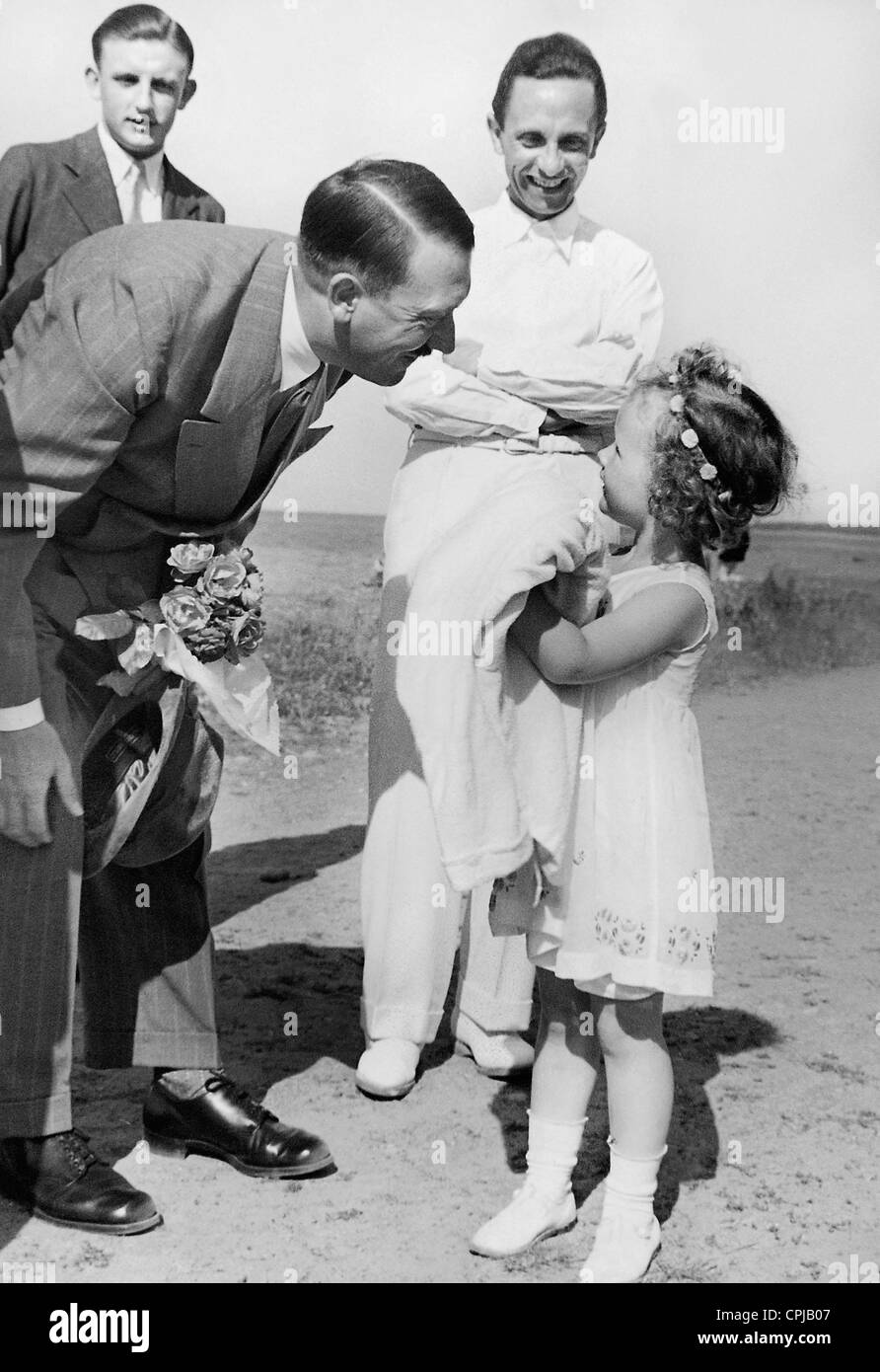 Helga goebbels -Fotos und -Bildmaterial in hoher Auflösung – Alamy
