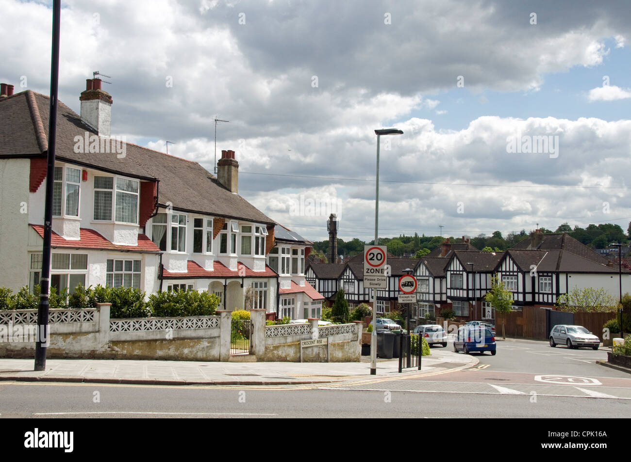 Suburbia, Häuser in Bounds Green, London Borough of Haringey Nord ...