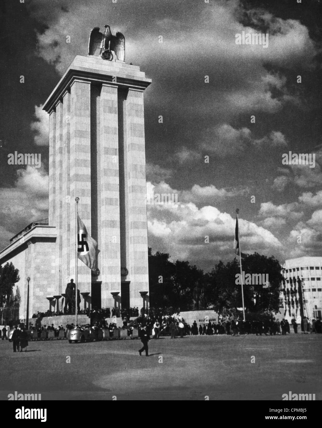 Deutscher Pavillon auf der Weltausstellung in Paris 1937 ...
