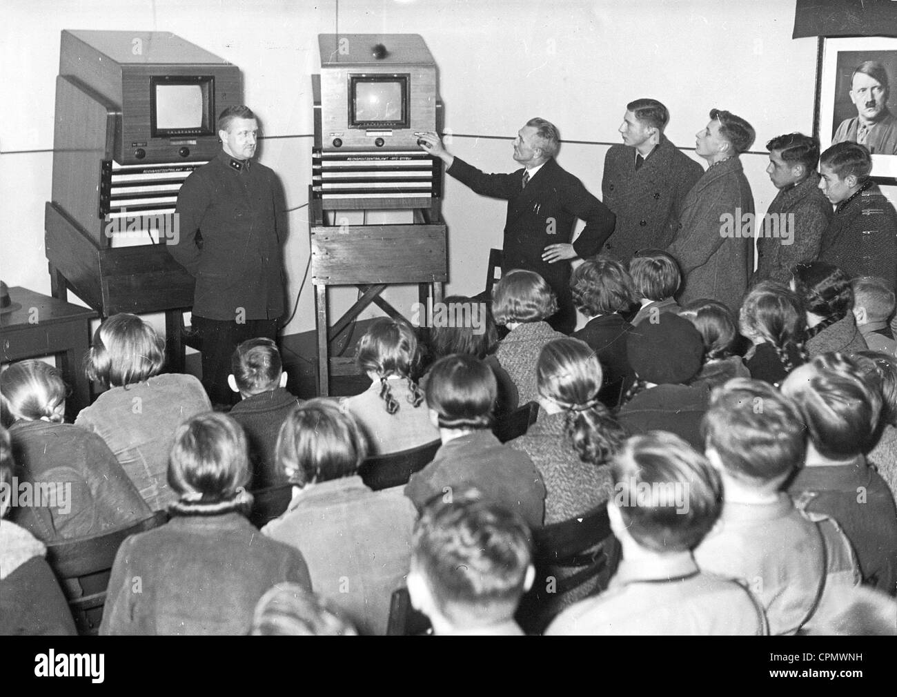 Kinder der hitlerjugend -Fotos und -Bildmaterial in hoher Auflösung – Alamy