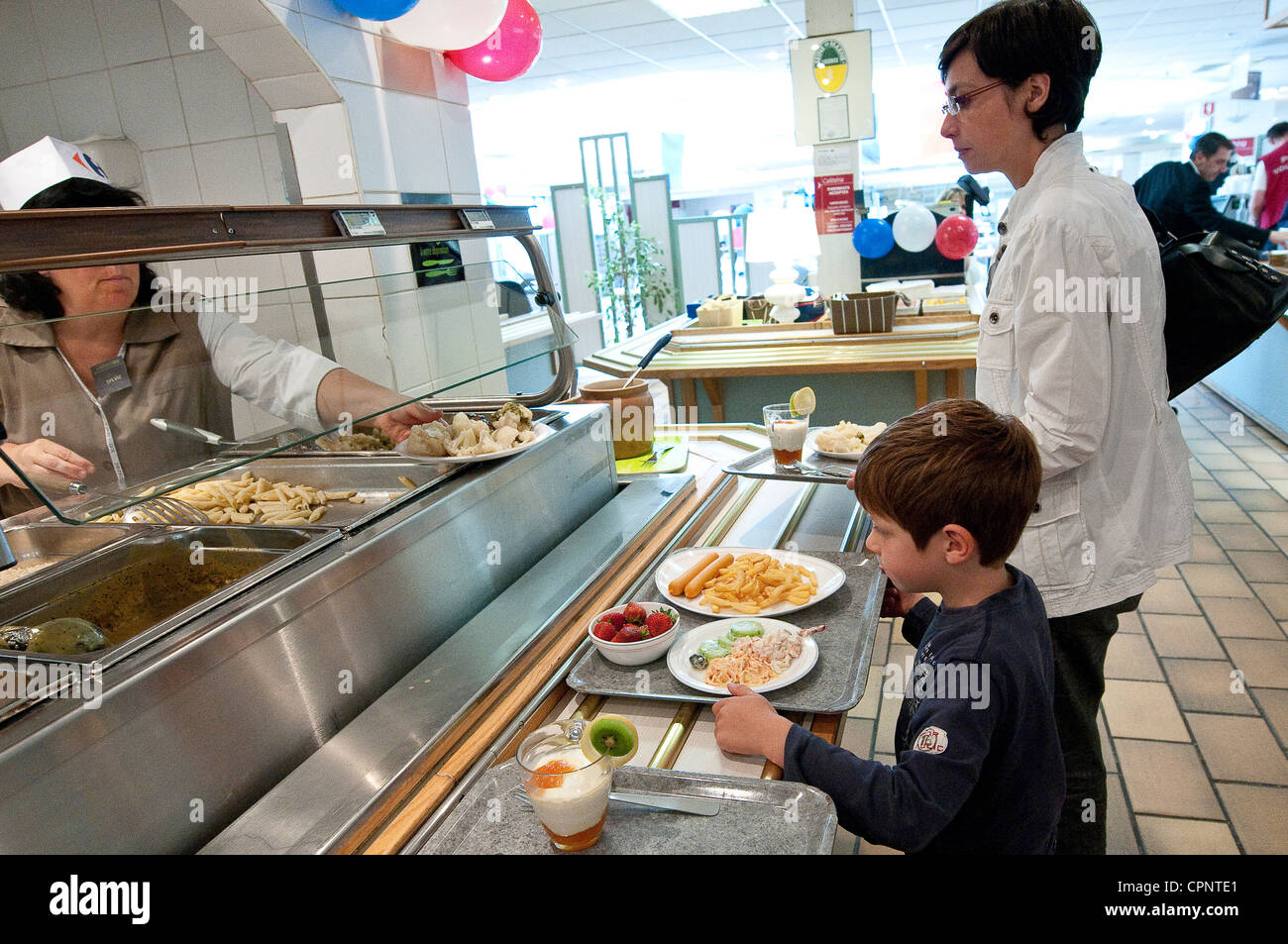Dinner tray cafeteria Stockfotos und -bilder Kaufen - Alamy