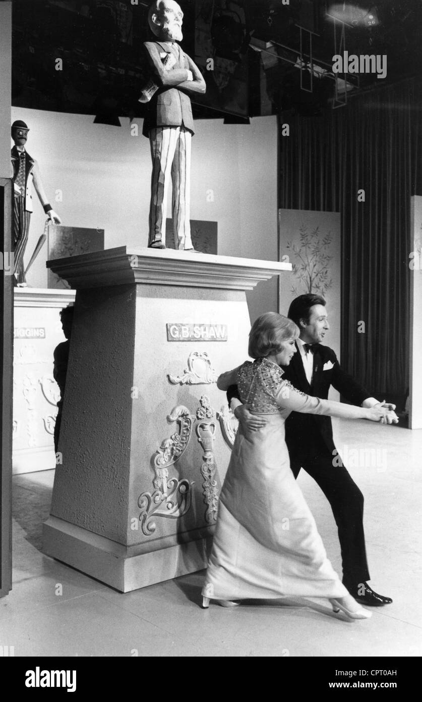 Peter alexander show 1970 -Fotos und -Bildmaterial in hoher Auflösung ...