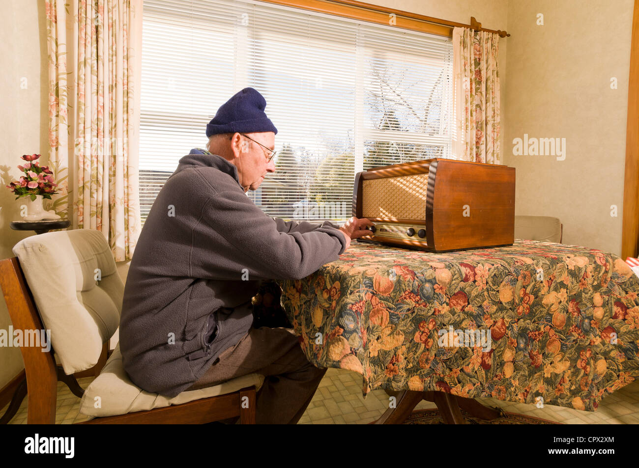 Radio tuning -Fotos und -Bildmaterial in hoher Auflösung – Alamy