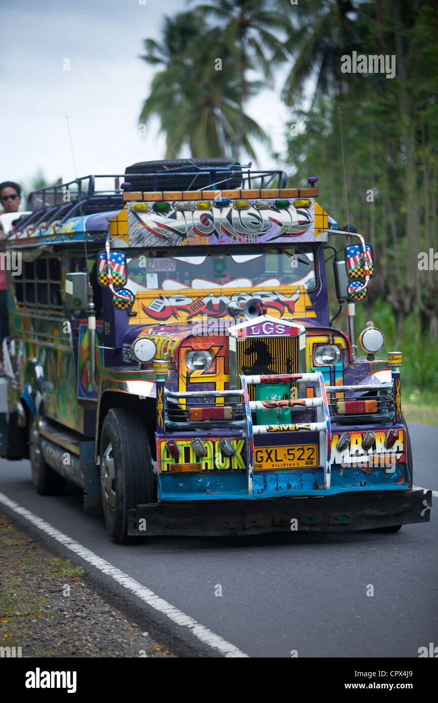 Jeepney tradizionale -Fotos und -Bildmaterial in hoher Auflösung – Alamy