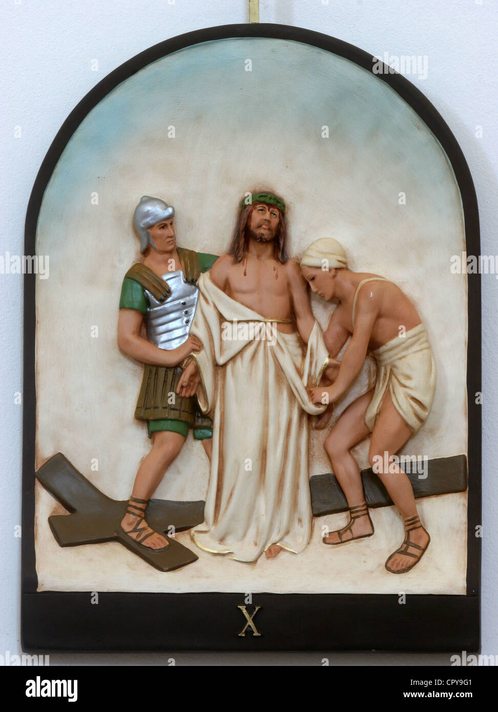 10th stations cross jesus stripped -Fotos und -Bildmaterial in hoher ...