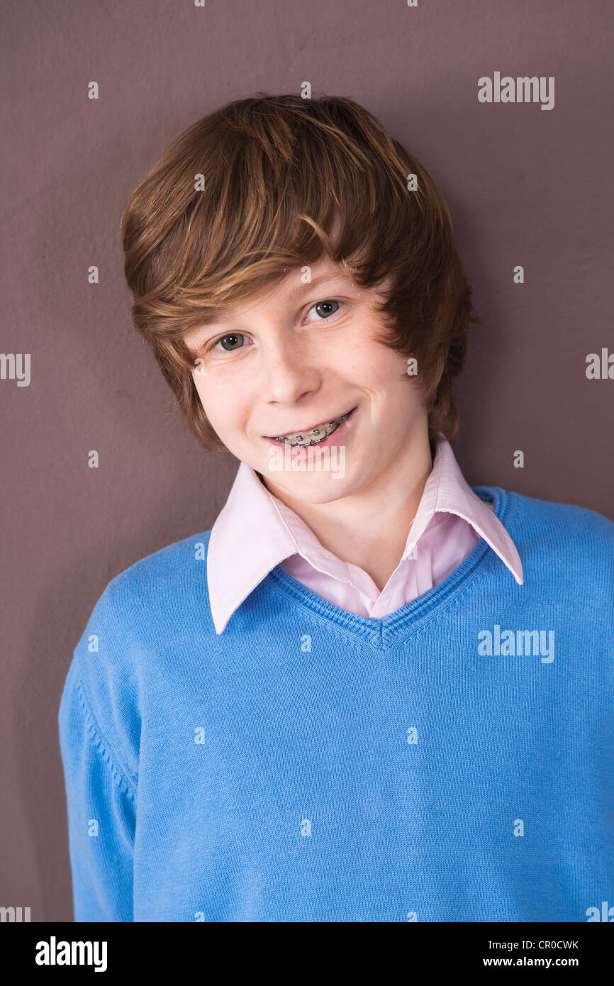 Retainer boy -Fotos und -Bildmaterial in hoher Auflösung – Alamy