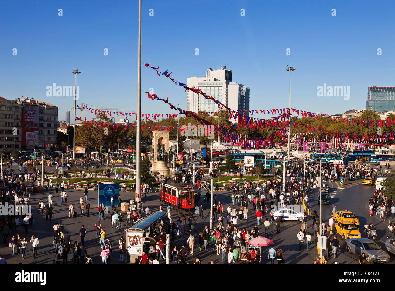 Türkei, Istanbul, Beyoglu, Taksim-Viertel Taksim-Platz Stockfotografie ...