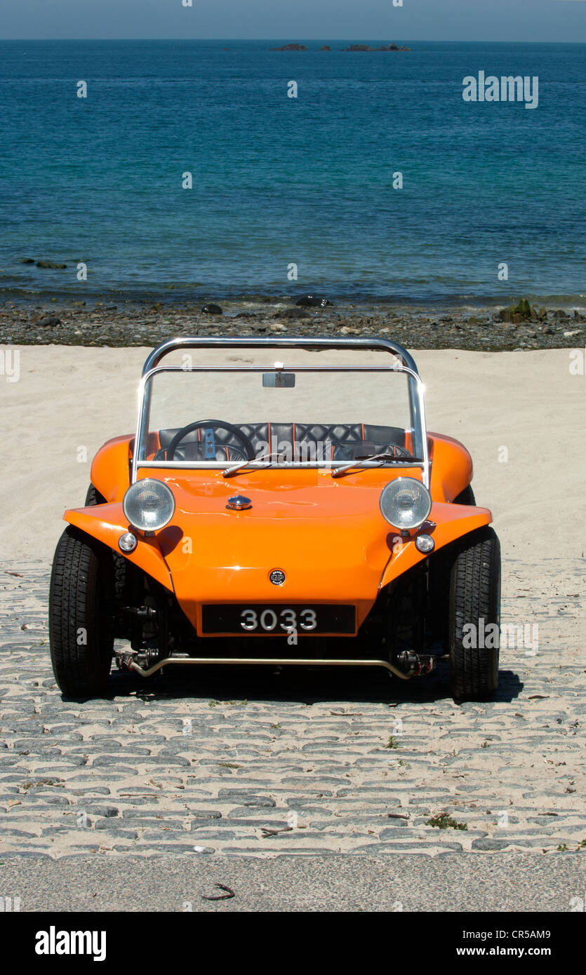 Vw oldtimer am strand -Fotos und -Bildmaterial in hoher Auflösung – Alamy