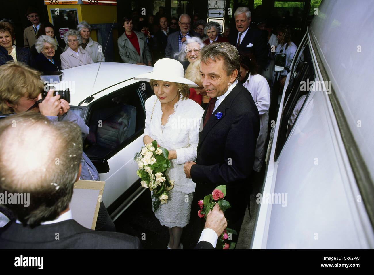Berghoff, Dagmar, * 25.1.1943, deutsche Moderatorin, halbe Länge, mit ...