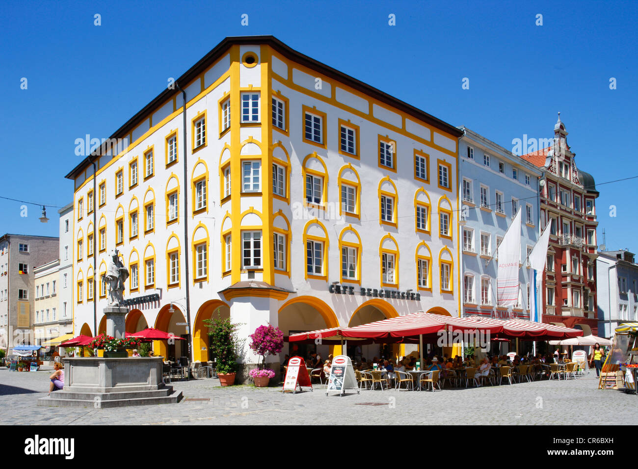 Max joseph platz quadrat -Fotos und -Bildmaterial in hoher Auflösung ...