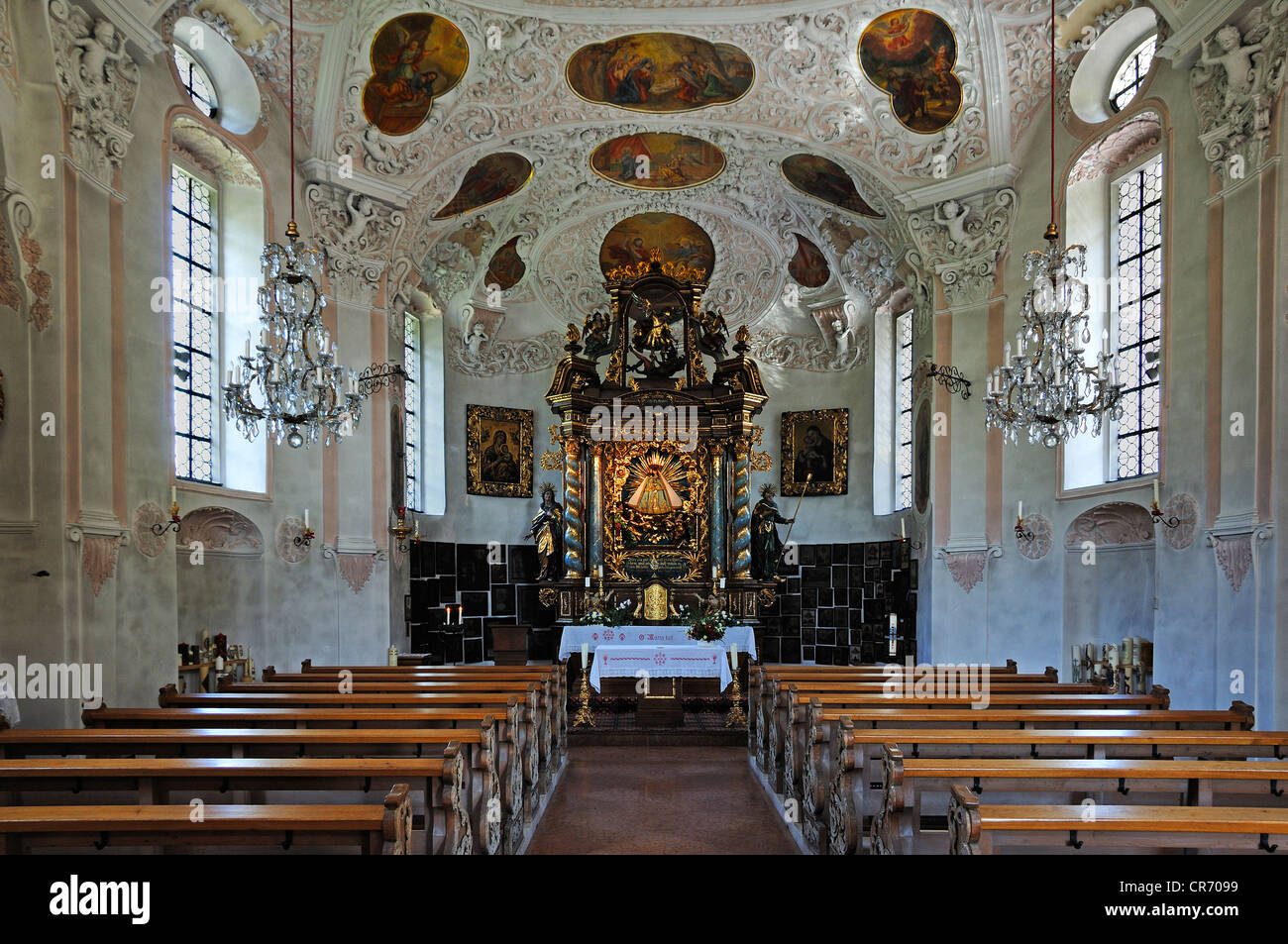 Innenansicht der Wallfahrtskirche Maria Gern, erbaut 1737-1739, Maria ...