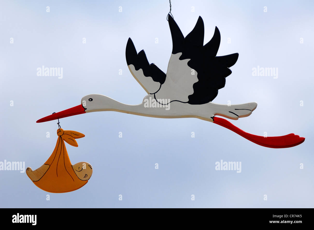 Stork carrying a baby -Fotos und -Bildmaterial in hoher Auflösung – Alamy
