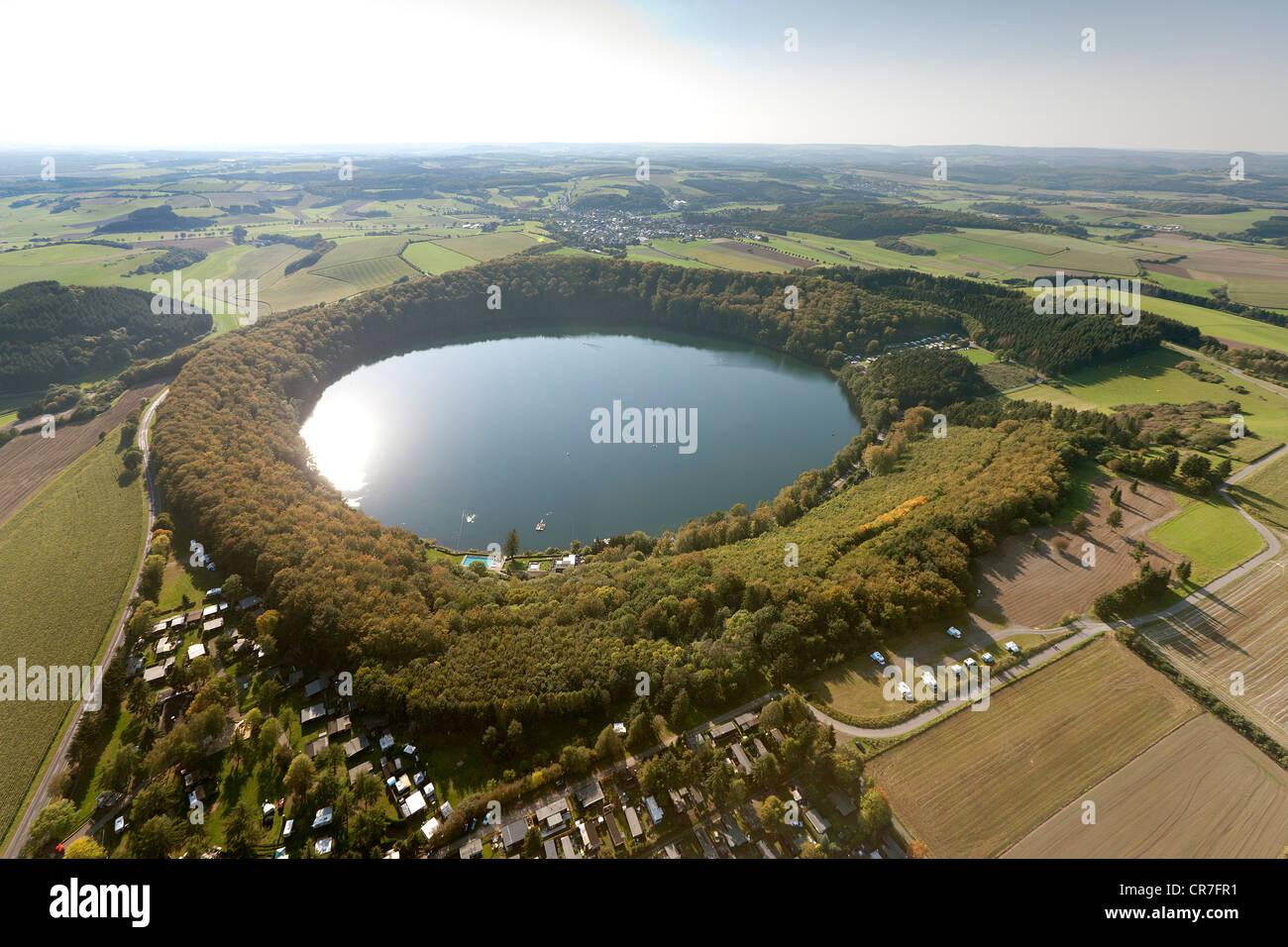 Luftaufnahme, Gillenfeld, Pulvermaar, vulkanischen See, Campingplatz ...