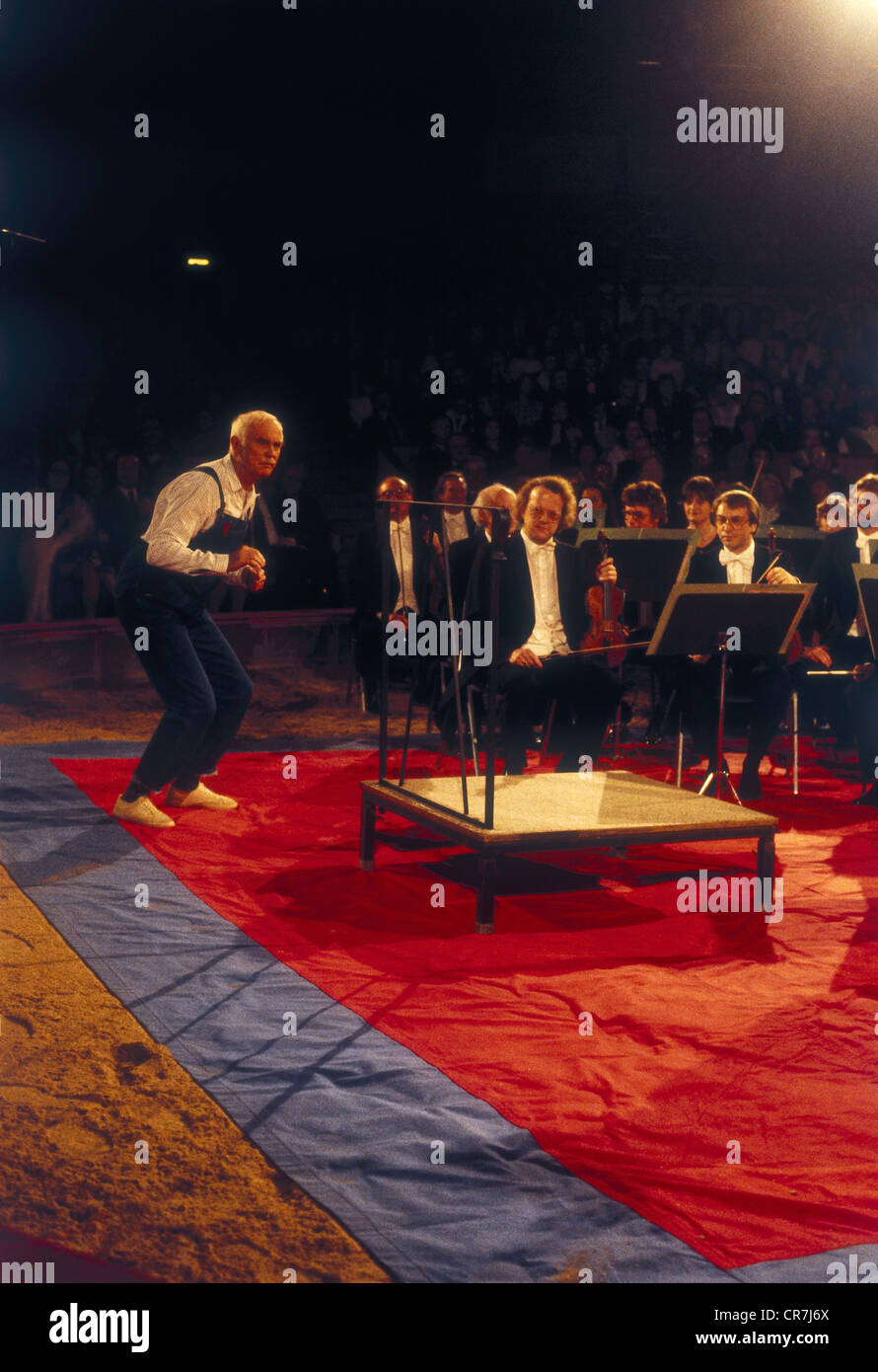 Vicco von bülow loriot -Fotos und -Bildmaterial in hoher Auflösung – Alamy