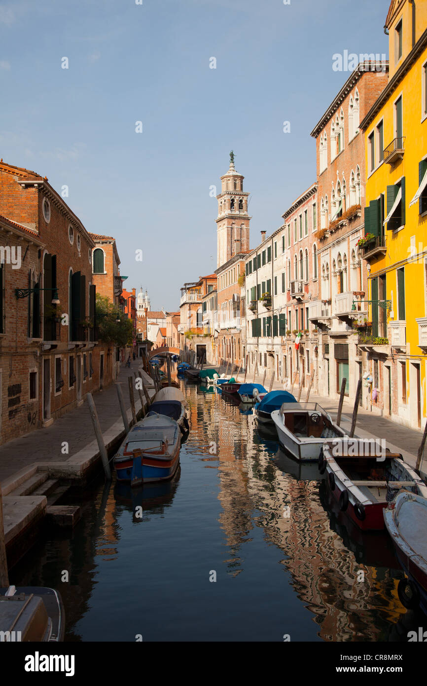 Fondamenta Gherardini und Ria San Barnaba, Venedig, Italien ...
