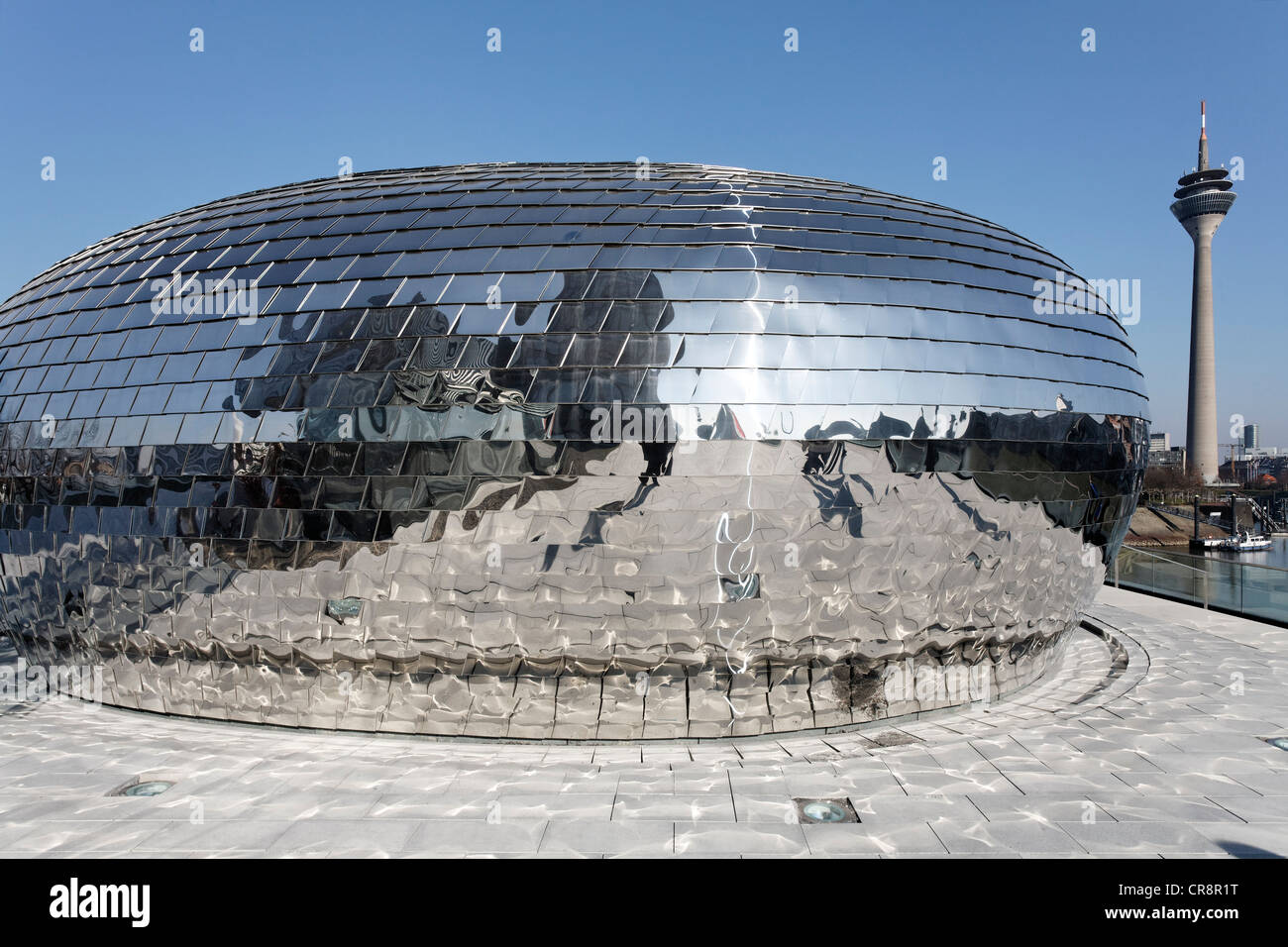 360 grad bar -Fotos und -Bildmaterial in hoher Auflösung – Alamy