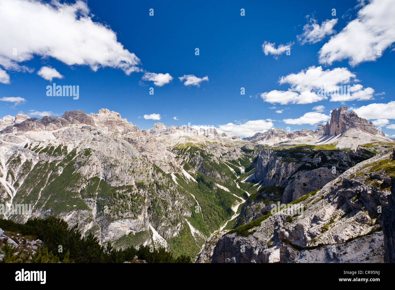 Panoramablick vom Mt Monte Piano im Hochpustertal, Alta Pusteria Tal ...