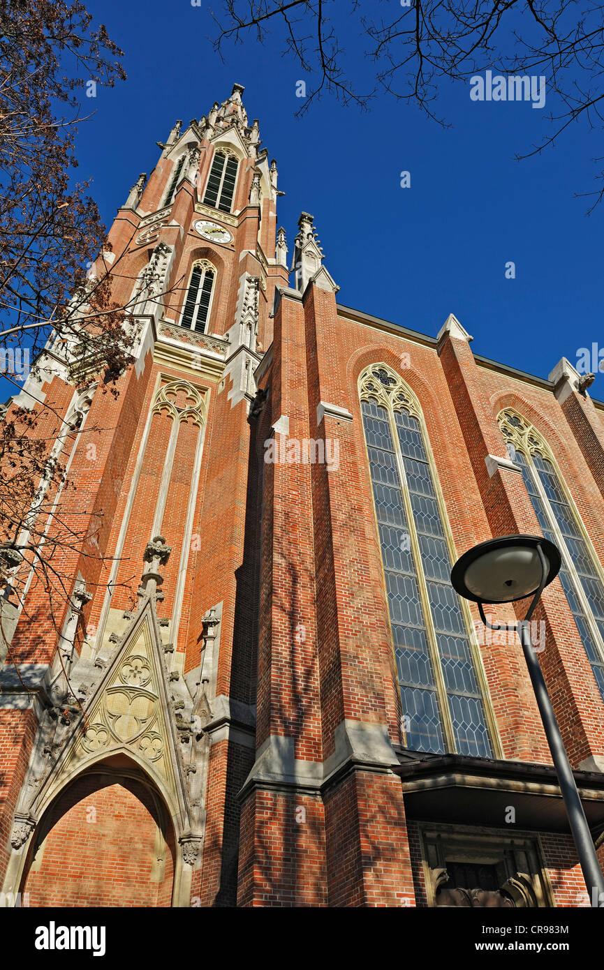 Heilig-Kreuz-Kirche Kirche, Giesing, München, Bayern, Deutschland, Europa Stockfotografie - Alamy