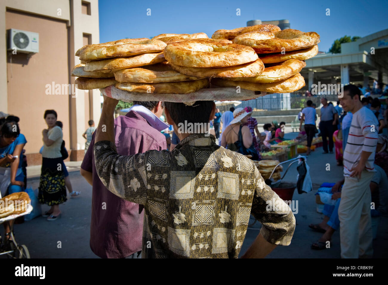 Uzbekistan Samarkand Siyob Bazaar Bread Stockfotos und -bilder Kaufen ...