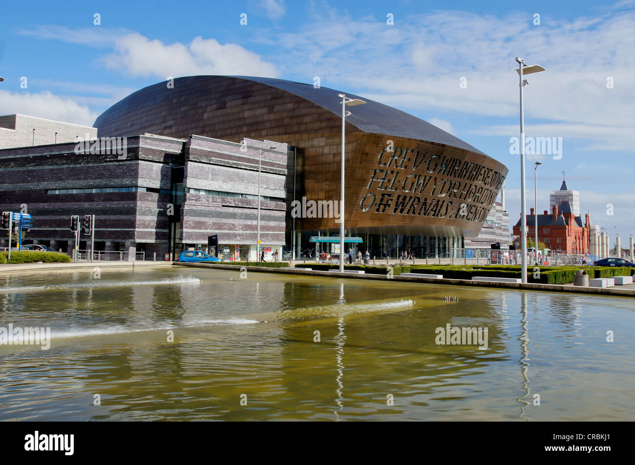 England, Wales, Cardiff, Millenium Center Stockfotografie - Alamy
