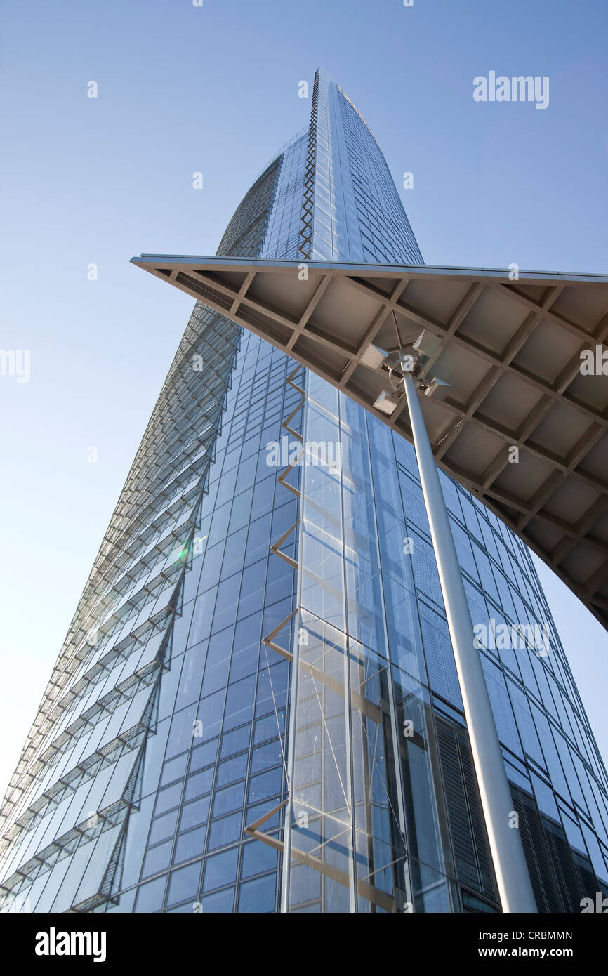 Der Post-Tower, Firmensitz der deutschen Logistik DHL in Bonn ...