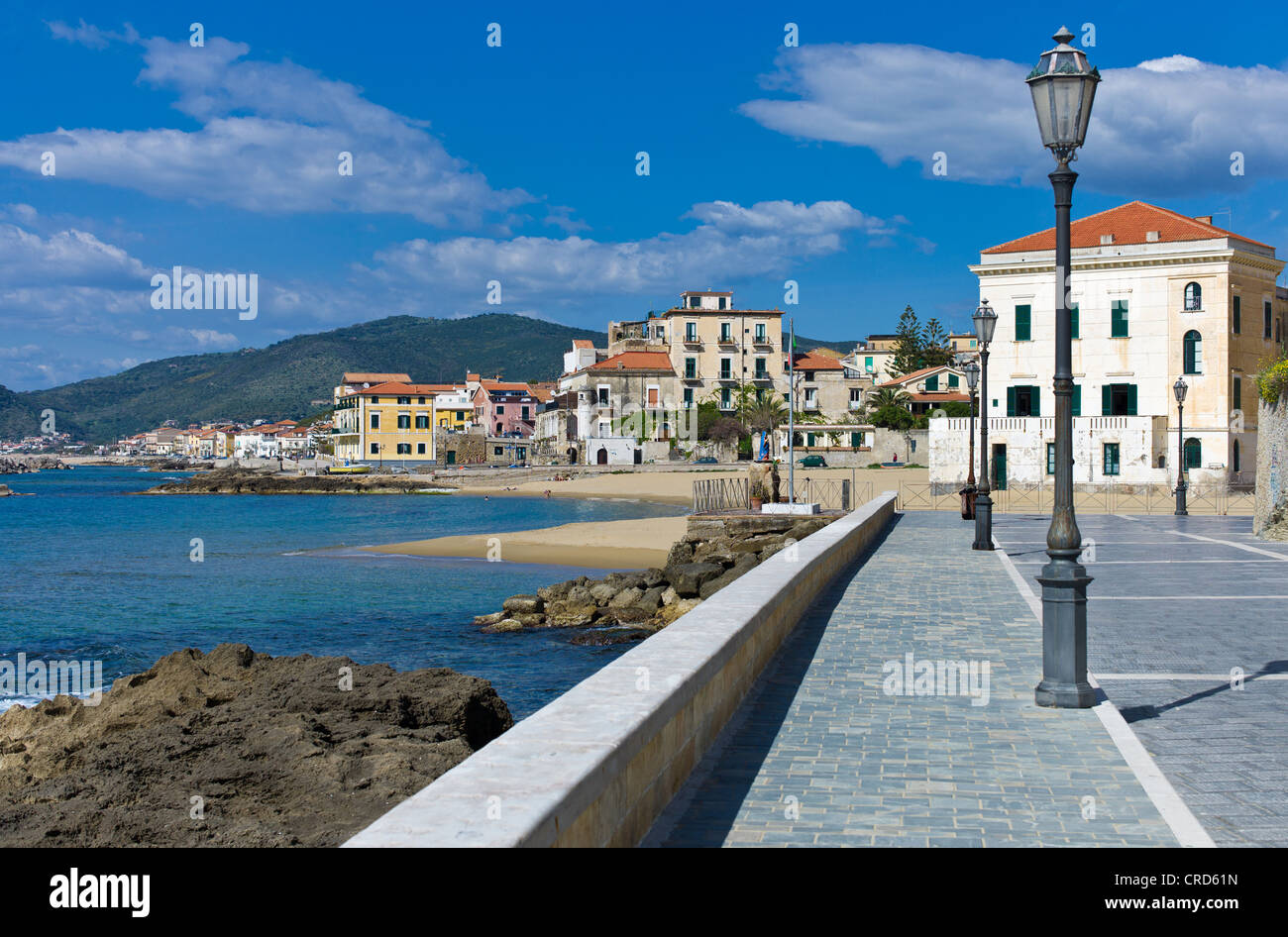 Santa maria di castellabate -Fotos und -Bildmaterial in hoher Auflösung ...