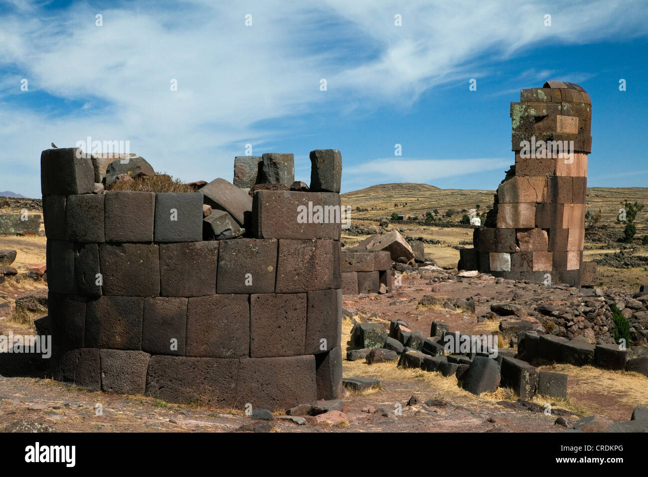 Burial towers -Fotos und -Bildmaterial in hoher Auflösung – Alamy