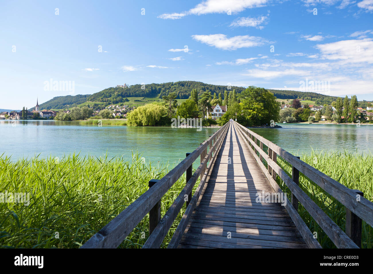 Hölzerne Brücke über den Rhein Werd Kloster auf der Insel Werd, Stein ...