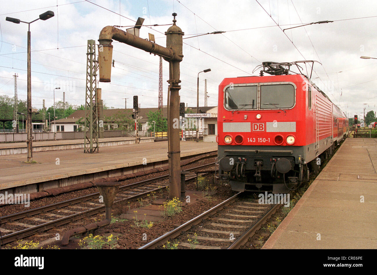 Regionalzug der deutschen bahn -Fotos und -Bildmaterial in hoher ...