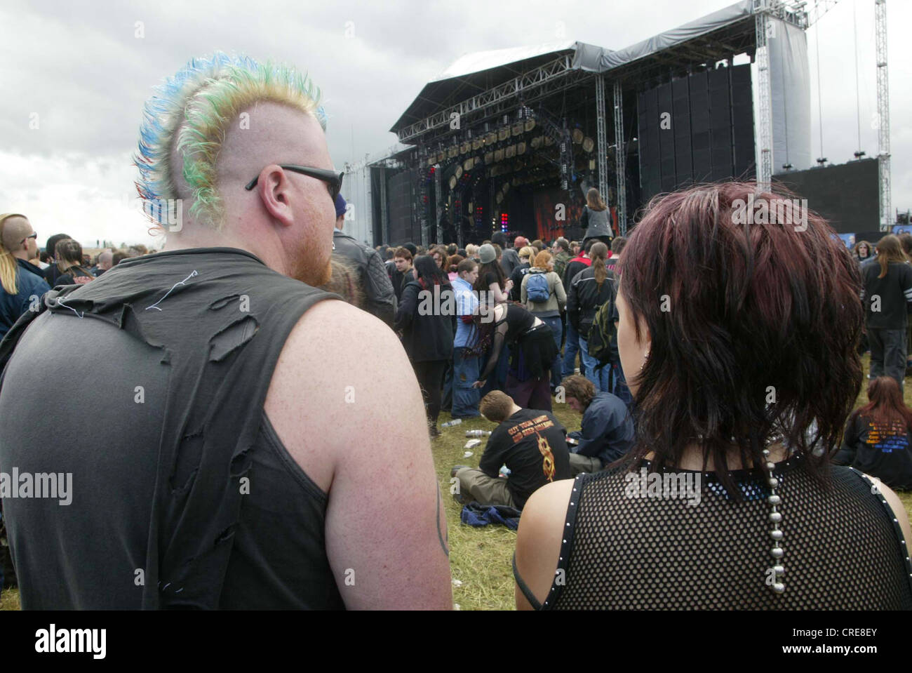 Heavy-Metal-Fans beim OzzFest, Castle Donnington, Vereinigtes ...
