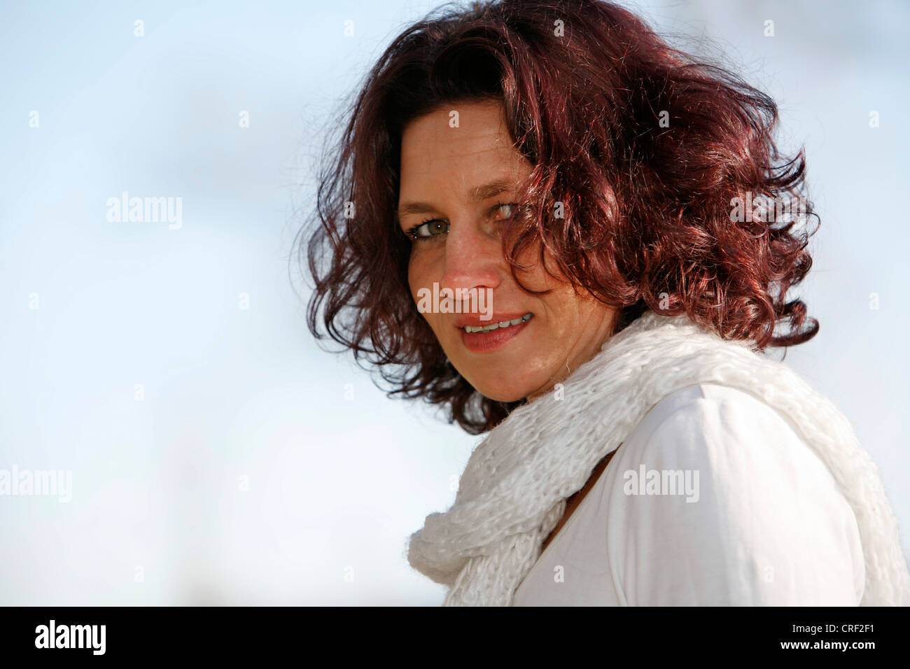 Porträt einer vierzig Jahre alt Frau Stockfotografie - Alamy