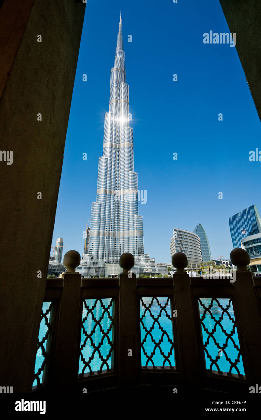 Burj khalifa tallest building dubai -Fotos und -Bildmaterial in hoher ...