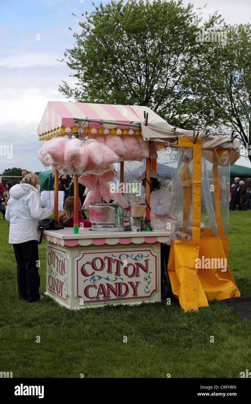 Candy floss stall -Fotos und -Bildmaterial in hoher Auflösung – Alamy