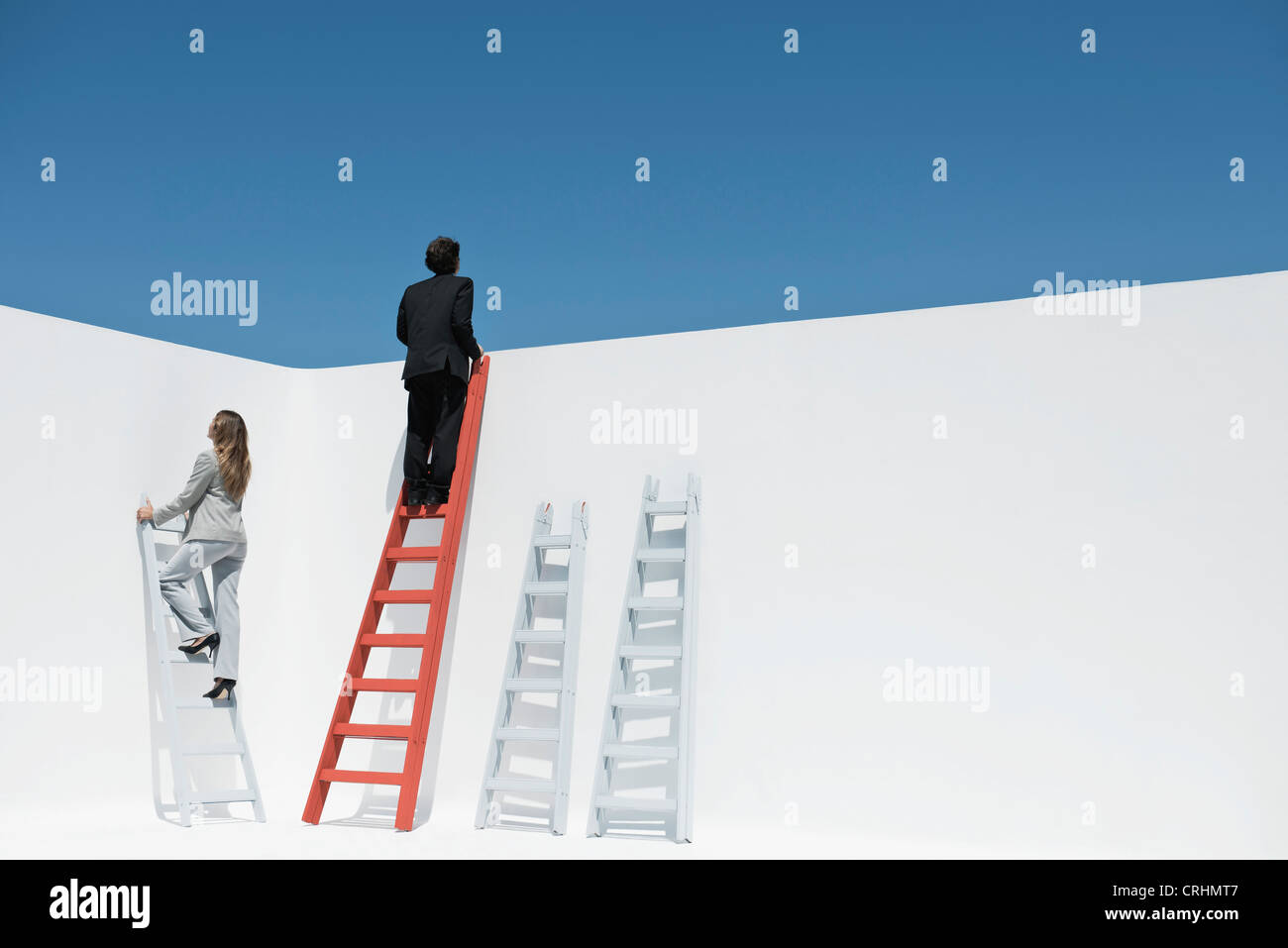 Die Leiter Des Erfolgs Klettern Stockfotos und -bilder Kaufen - Alamy